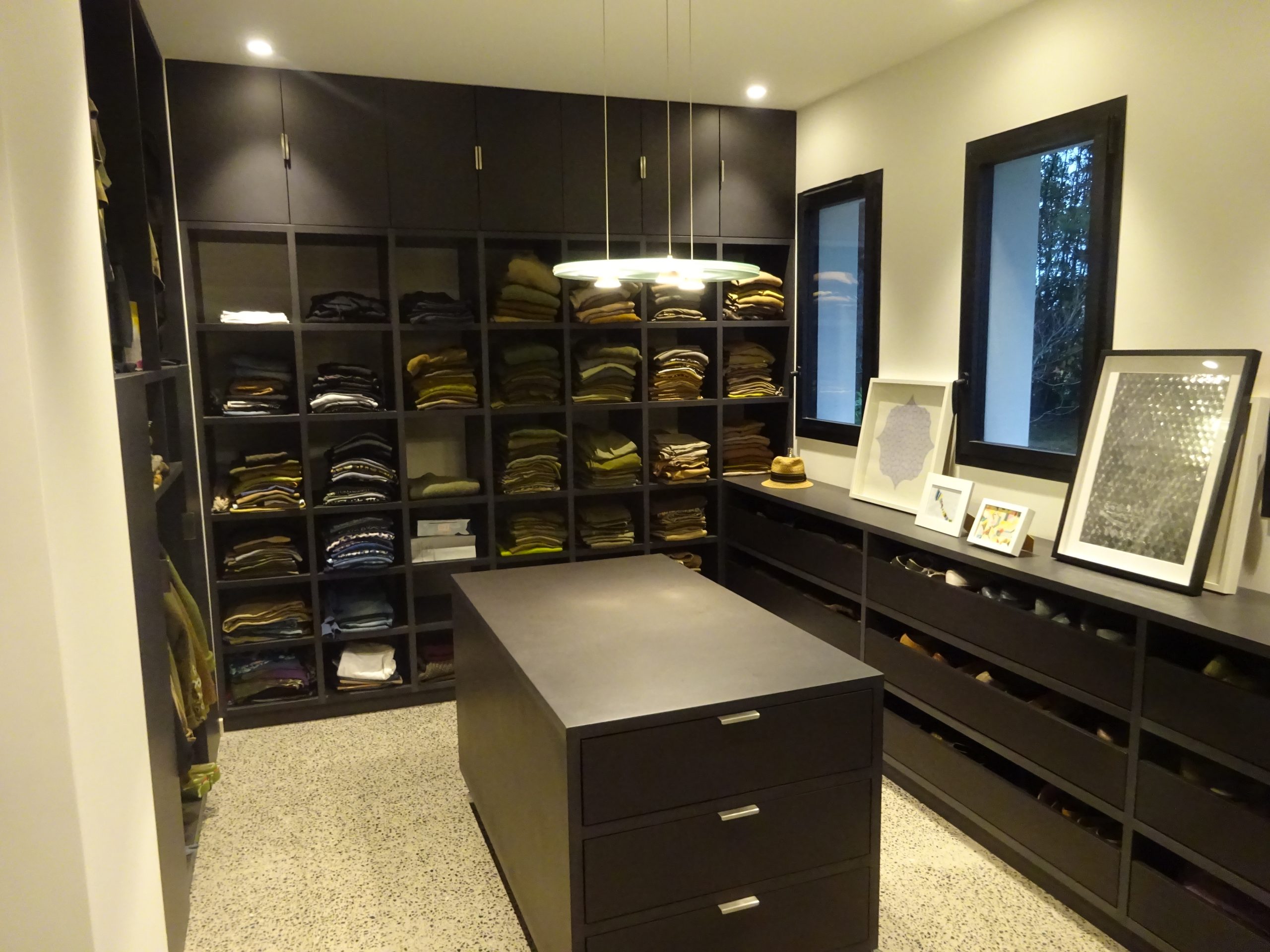 Dressing en MDF noir vernis Jauréguibéhère artisan ébéniste ...